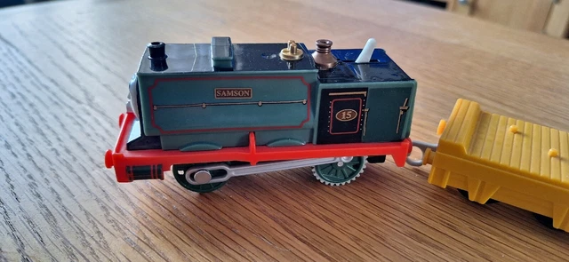 THOMAS THE TANK Engine & Friends Motorized Trackmaster Revolution ...