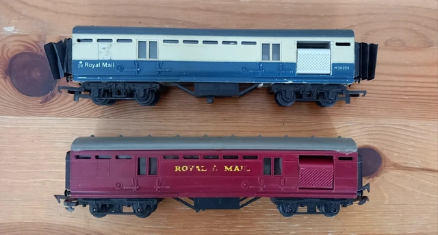 2 X TRI-ANG Royal Mail Vans OO Gauge Model Trains £5.00 - PicClick UK