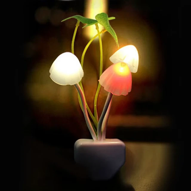 LIGHT SENSOR MUSHROOM LED Night Lamp - Colour Changing & Auto On/Off ...
