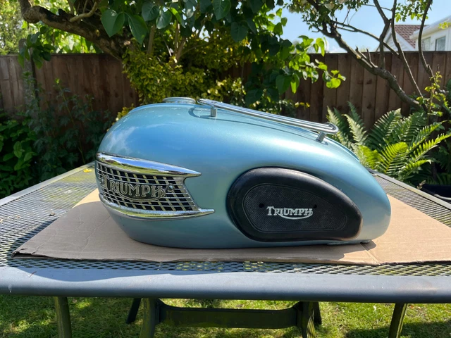 TRIUMPH PRE UNIT Petrol Tank Orginal £395.00 - PicClick UK