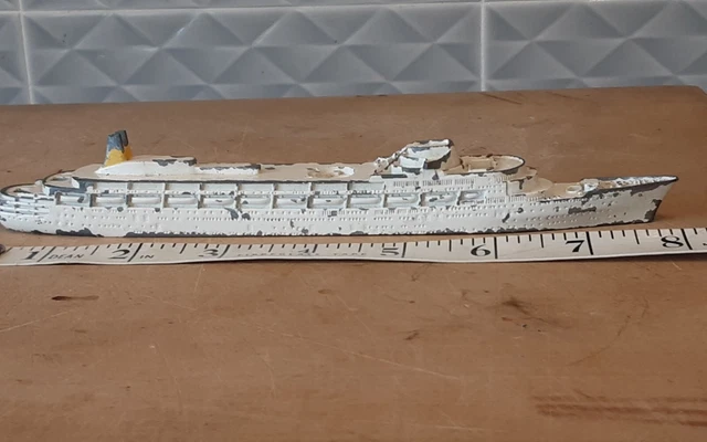 VINTAGE TRIANG MINIC Ships 14719 RMS Canberra Playworn Condition See ...