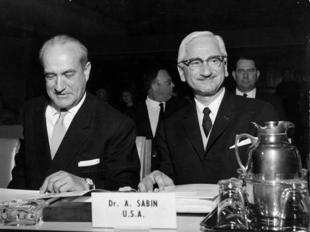 POLISH-AMERICAN MIROBIOLOGIST ALBERT Bruce Sabin who modernised- 1963 ...