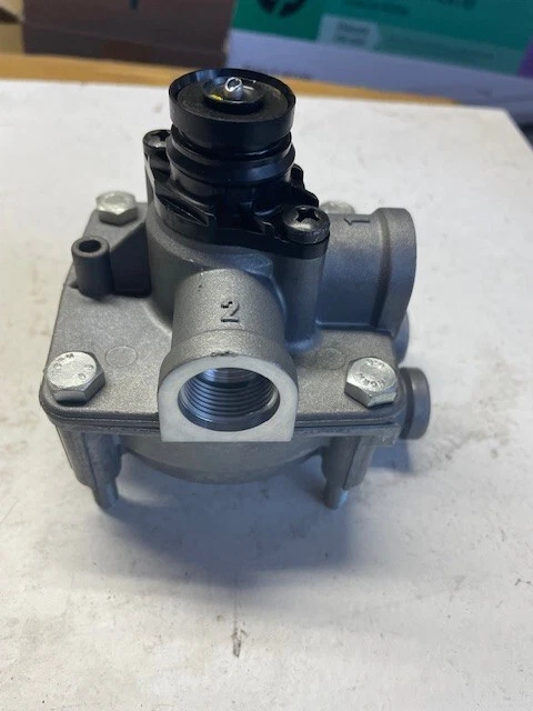 DAF/VDL/DENNIS BUS WABCO Relay Valve £40.24 - PicClick UK