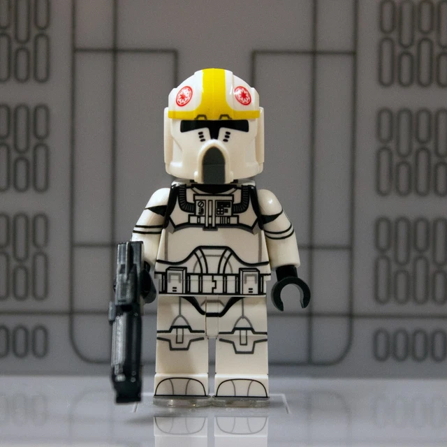 REPUBLIC CLONE TROOPER Pilot - Yellow - Clone Army Customs £32.95 ...