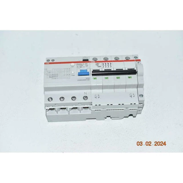 LEISTUNGSSCHALTER DIFFERENTIAL TYP B Abb DDA204 B Apr 32 Amp 30mA + S EUR 307,25 - PicClick DE