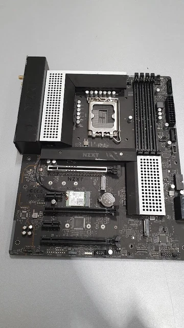 NZXT N5 Z690 LGA 1700 Socket ATX Intel Motherboard Used Working EUR 89 ...