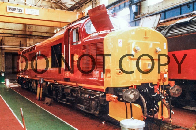 UK DIESEL TRAIN Railway Photograph Of Class 37 37370 Loco. Rm37-1070 £1 ...