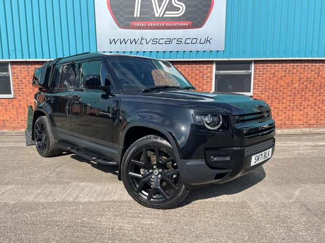 2022 LAND ROVER Defender 110 3.0 D250 MHEV SE Hard Top SUV Auto 4WD MWB ...