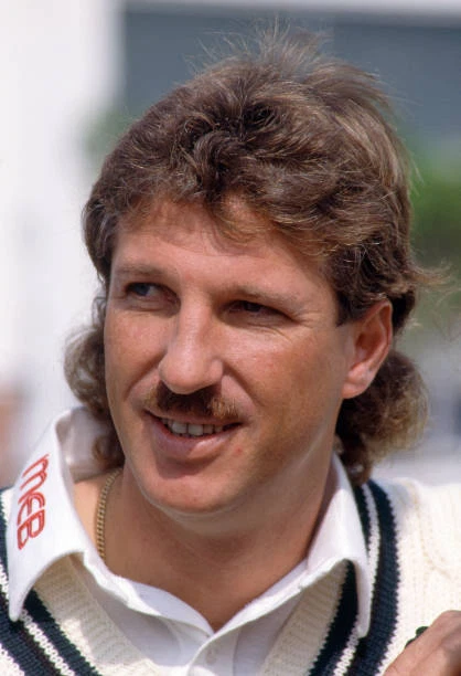 IAN BOTHAM OF Worcestershire at Worcester, circa April 1987. - Old ...