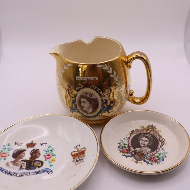 QUEEN ELIZABETH II Coronation and Jubilee Commemorative Set £0.99 ...