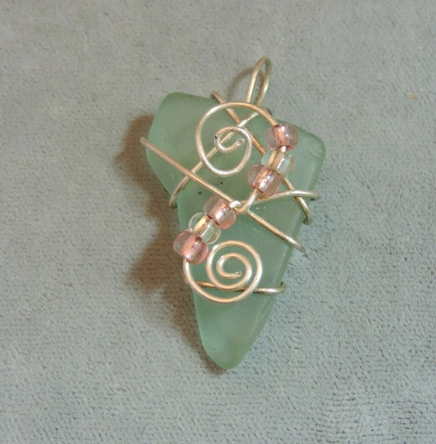 ARGENT RECOUVERT DE Fil de Fer Mer Plage Verre Vert Pâle Perlé ...