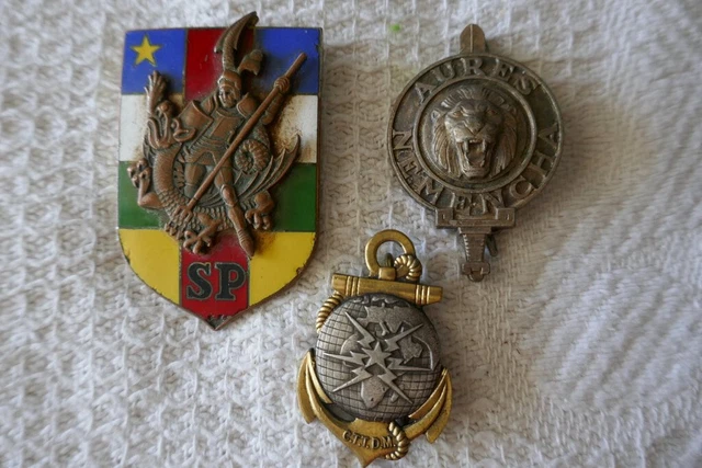 INSIGNES MILITAIRE SÉCURITÉ Présidentielle Afrique AURES NEMENCHA et ...