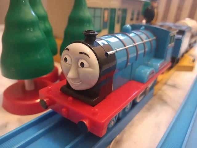TOMY THOMAS THE Tank Engine Trackmaster motorised Edward train £21.51 ...