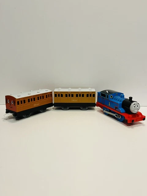 TRACKMASTER THOMAS THE tank engine battery train Thomas Annie ...