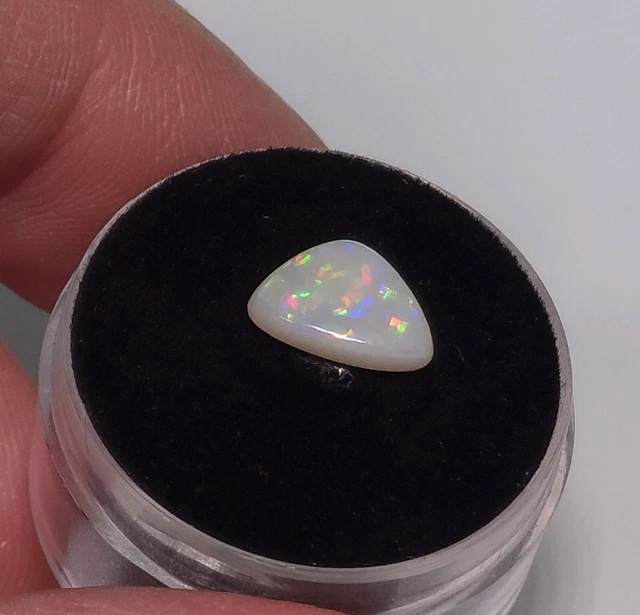 AUSTRALIAN COOBER PEDY opal, 1.2ct. Natural solid opal. Freeform EUR 66,42 - PicClick FR