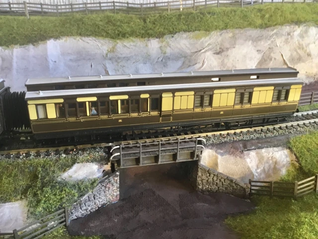 GWR 00 GAUGE Hornby Passenger Brake Clerestory Coach + Corridoor ...