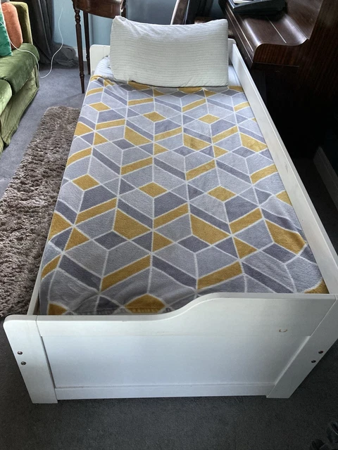 IKEA DAY BED with Optional Mattress £32.11 - PicClick UK