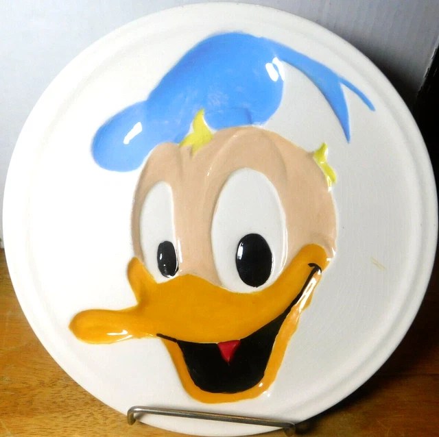 WP~WALT DISNEY PRODUCTIONS Donald Duck Hand Painted Plate Vtg. £14.56 ...