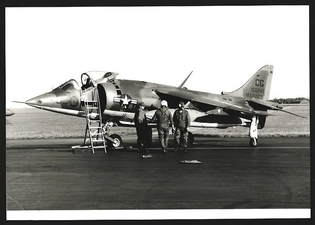 FOTOGRAFIE FLUGZEUG HAWKER Siddeley, Senkrechtstarter des USMC, Kennung ...