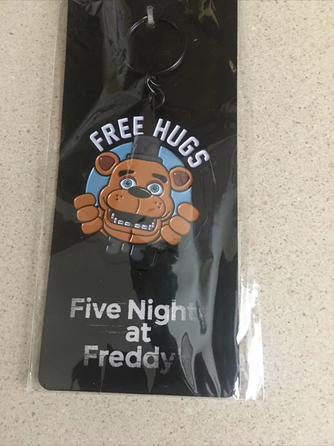 FIVE NIGHTS AT Freddys Keychain Free Hugs Freddy Bioworld Key Chain ...