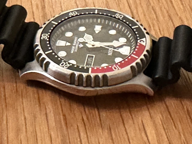 CITIZEN PROMASTER DIVE Watch ~ Coca Cola Bezel EUR 132,25 - PicClick FR