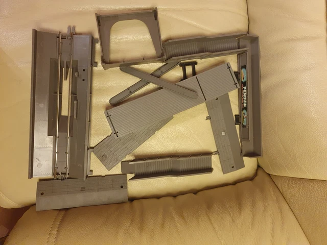 TRI-ANG TRAIN SET R82 Hopper unloading bridge Platform Lot £21.99 ...