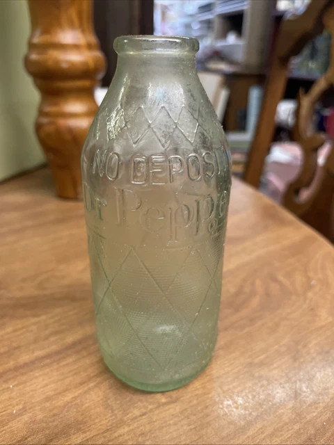 VINTAGE DR PEPPER 6 Oz Green Glass Bottle Diamond Pattern 5”Inches $20. ...