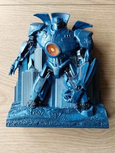 PACIFIC RIM 3D Blu-ray Limited Edition Gipsy Danger Collector's Case ...