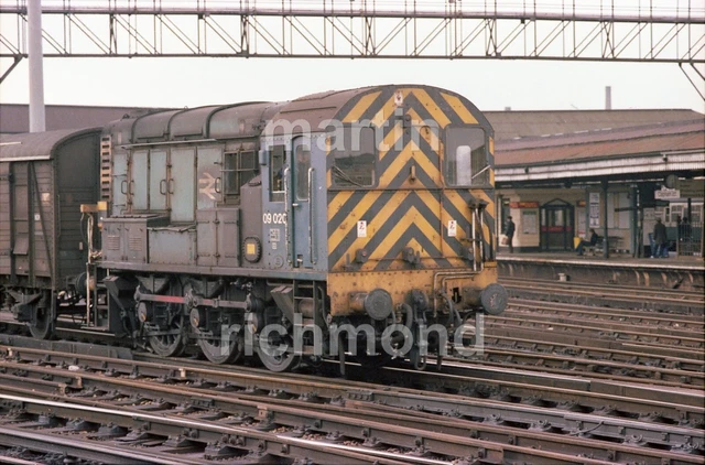 CLAPHAM JUNCTION CLASS 09 09020 1980's 35mm Colour Negative RN379 £2.99 ...