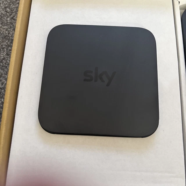 SKY STREAM TV Streaming Box and Remote PUCK IP061B ANTH Unused £42.28 ...