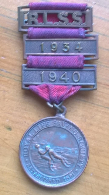 ROYAL LIFE SAVING Society Bronze Medal With Two Bars With Original Box ...