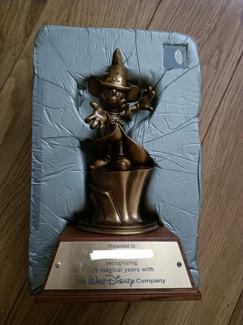 DISNEY CAST MEMBER 15 Year Service Award Sorcerer Mickey Statue & Pin ...
