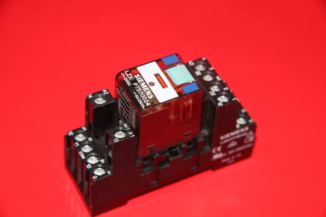 SIEMENS RELAY LZX:PT570024 24V DC, 6A with Socket LZS:PT78740 £10.17 ...