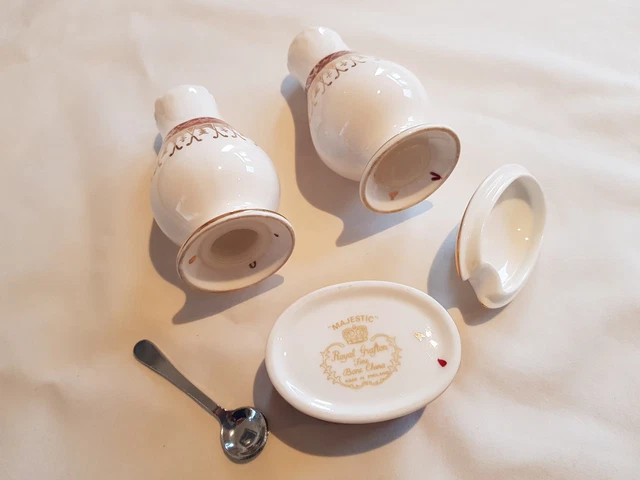 ROYAL GRAFTON BONE China Majestic Maroon Cruet Set; salt, pepper and ...