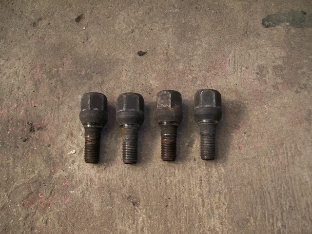PEUGEOT 206 STEEL Wheel Bolts 19Mm Head 12Mm Stud X 4 Off 2000 Reg 5 ...