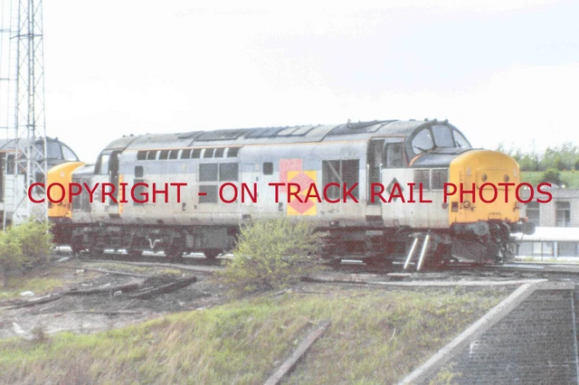 UK RAILWAY PHOTOGRAPH Of Class 37 37198 Rm37-675 £1.70 - PicClick UK