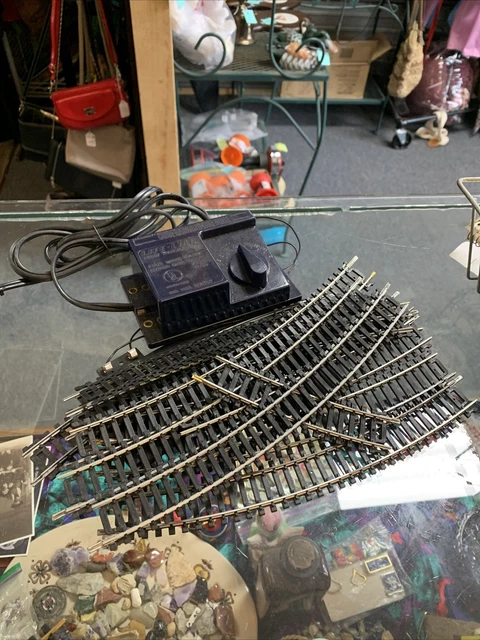 HO LIFE-LIKE POWER-LOC Train Track 9" Curved, 12 Pieces Straight ...