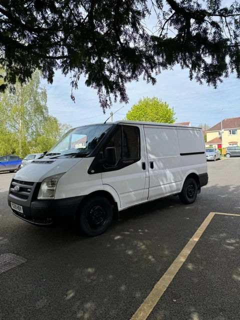 FORD TRANSIT WHITE fsh still drives but selling as spares or repairs ...