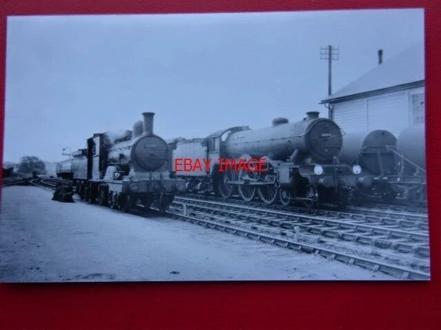 PHOTO LNER Class B17 Loco No 61664 Liverpool And 62797 £3.00 - PicClick UK