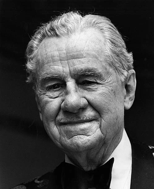 LOWELL THOMAS AT Lindbergh Awards Dinner on October 24, 1978 a - 1978 ...