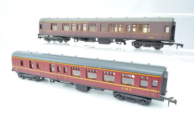 LIMA O GAUGE Rake of 2 LMS Mk1 Coaches CK & BSK Maroon - Unboxed £49.95 ...