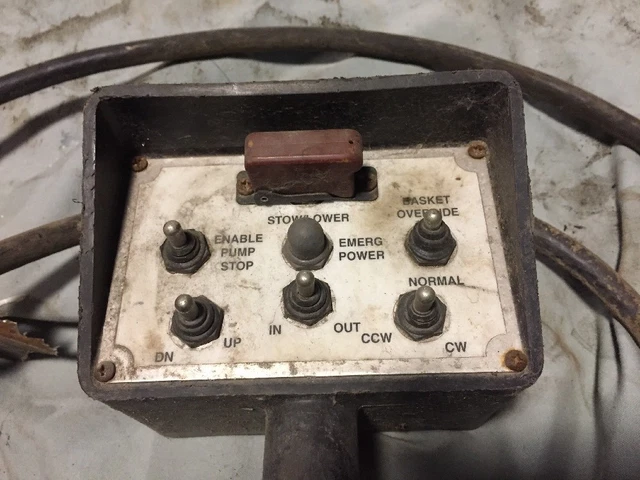 TELSTA BUCKET TRUCK pendant hand control IMT A28D Boom Lift Parts ...