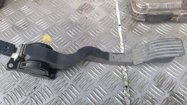 PEDALIER D'ACCELERATEUR PEUGEOT 206 1601Q2 EUR 37,00 - PicClick FR