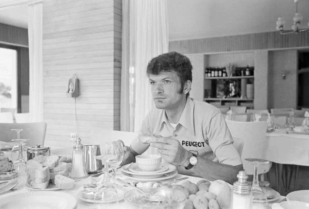 TOUR DE FRANCE 1975 cyclist Bernard THEVENET Old Historic Photo 8 EUR 6 ...