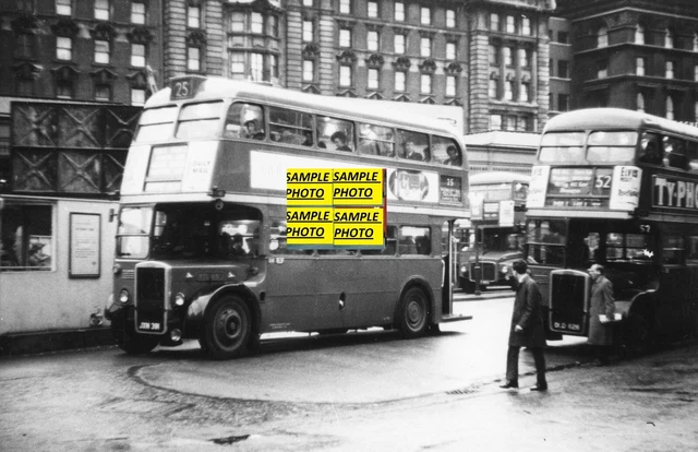 LONDON TRANSPORT B&W Bus Photograph-RTL 68+RTL 1517 Route 25+52 £1.00 ...