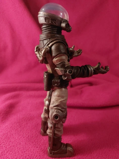 JOHANN KRAUSS HELLBOY 2 II the golden army figurine articulée mezco EUR ...