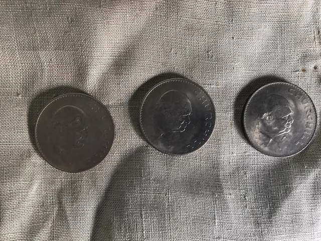 THREE WINSTON CHURCHILL CROWNS. 1965. COMMEMORATIVE COIN £3.99 ...