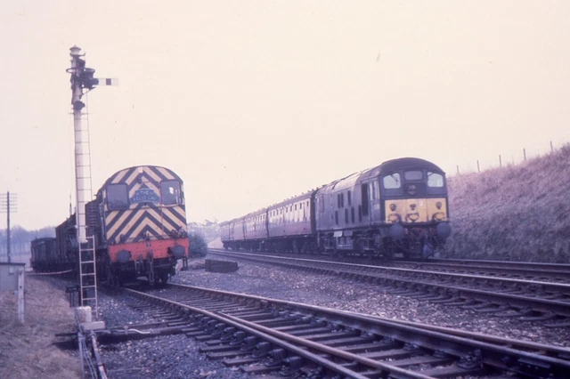 35MM RAILWAY SLIDE: COLOUR-RAIL: DE 1059: CLASS 24: D5085 £2.00 ...