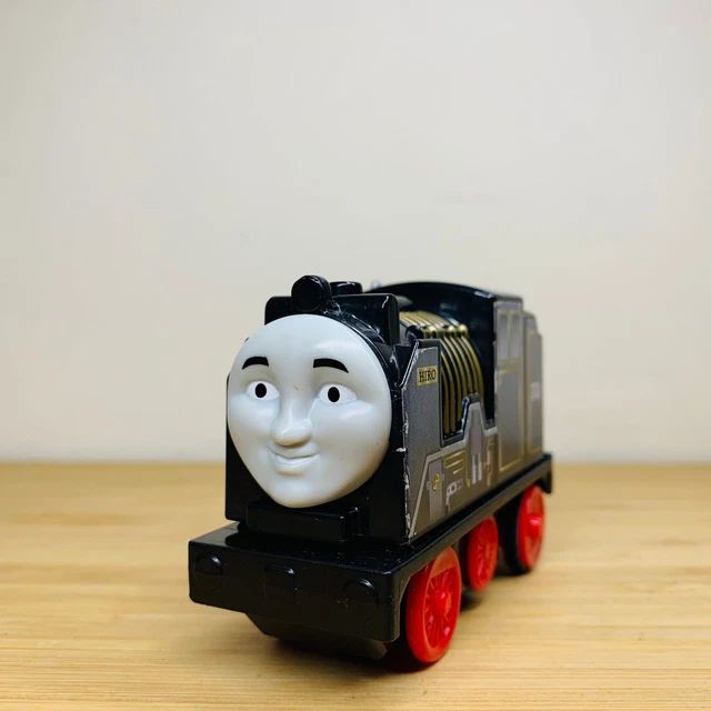 HIRO - THOMAS & Friends Mini Trackmaster Battery Operated Motorised ...