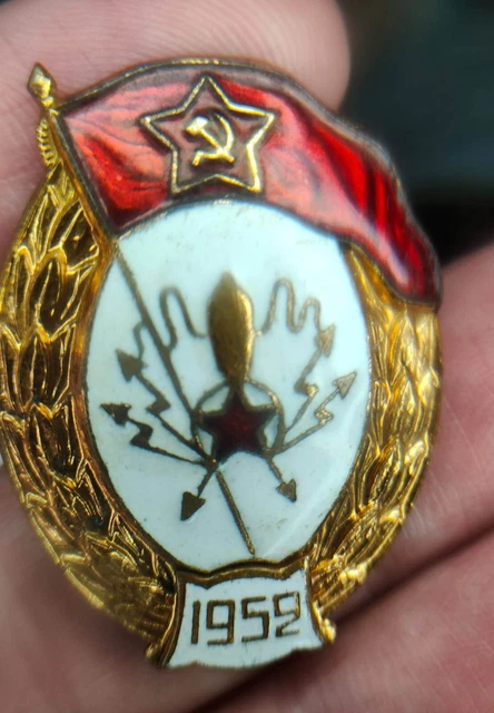 ABSOLVENTENABZEICHEN ORDEN ABZEICHEN UdSSR Militärschule für ...